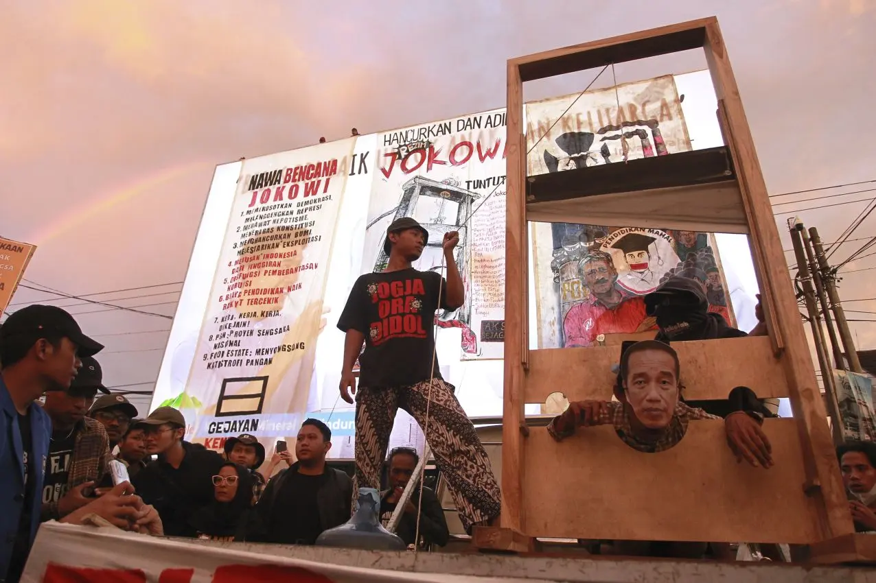 Laporan Tahunan 2023: Tegak Lurus Menolak ”Jokowisme” | Kurawal Foundation